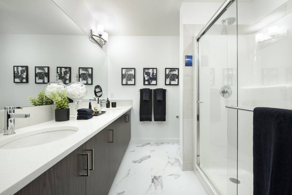 Edward 18 in Glacier Ridge | Jayman BUILT