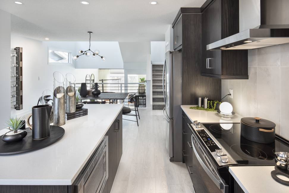 Edward 18 in Glacier Ridge | Jayman BUILT